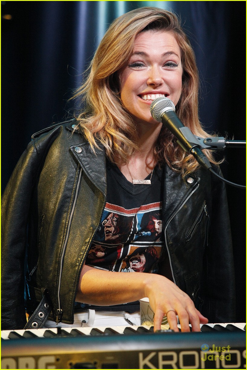 Full Sized Photo of rachel platten sick tour q102 promo stop 10 ...