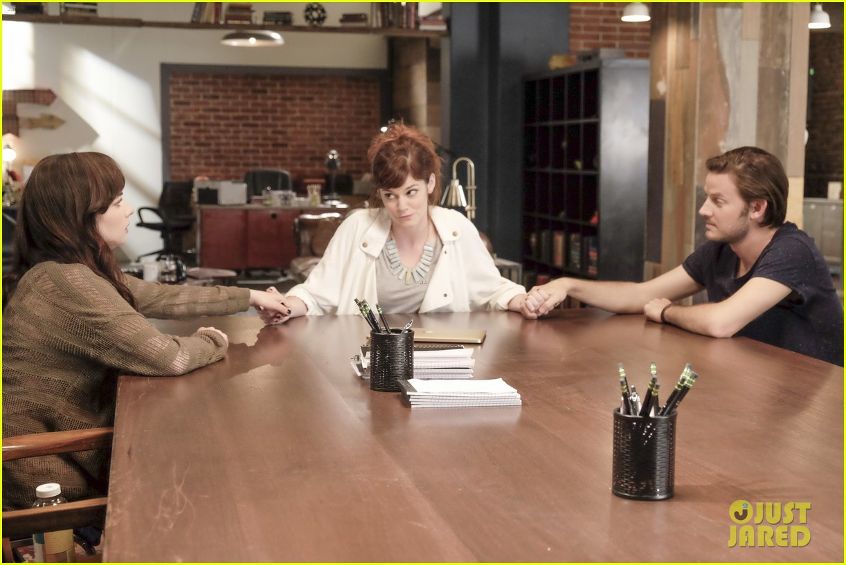 Sadie Makes Out with Some Hot Guy on Tonight's 'Awkward' - Watch This ...