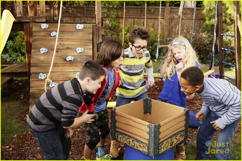 Beast, Lewie & Harley Find Ways To Replace The Family Tablet on 'Stuck ...