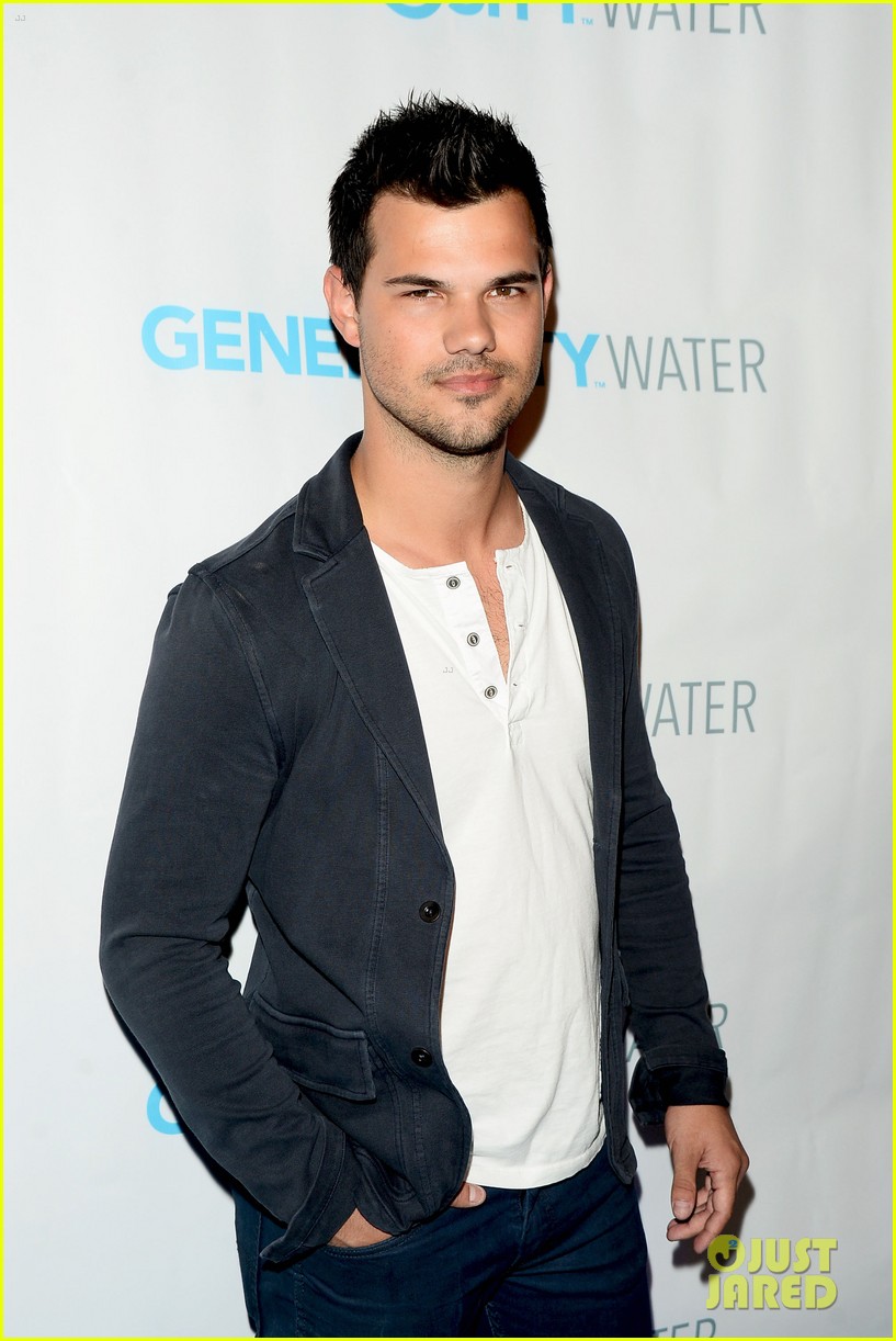 Taylor Lautner & Patrick Schwarzenegger Celebrate World Water Day With ...