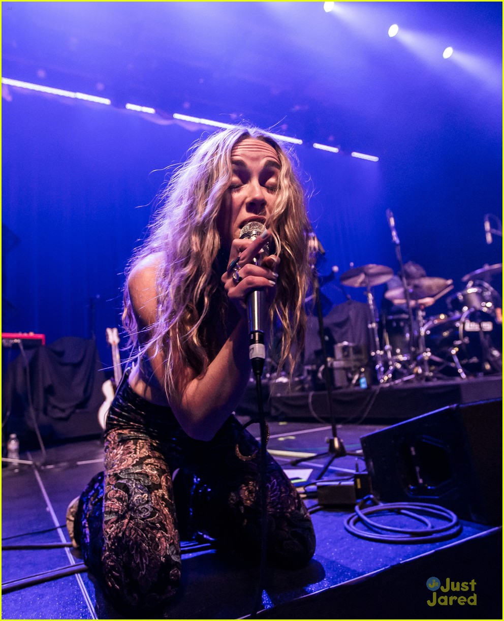 Zella Day Says Playing Coachella is a 'Badge of Honor' | Photo 937874 ...