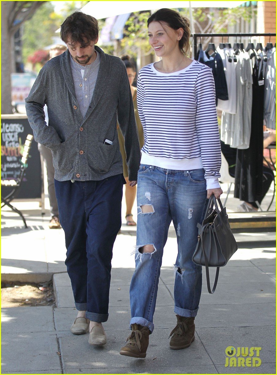 Aly Michalka Loves Peyton & Liv's Friendship on 'iZombie' | Photo ...