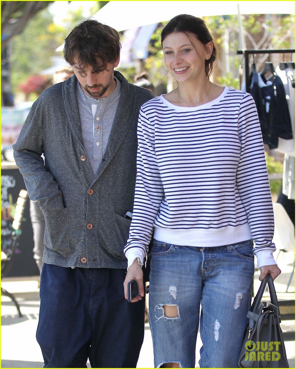 Aly Michalka Loves Peyton & Liv's Friendship on 'iZombie' | Photo ...