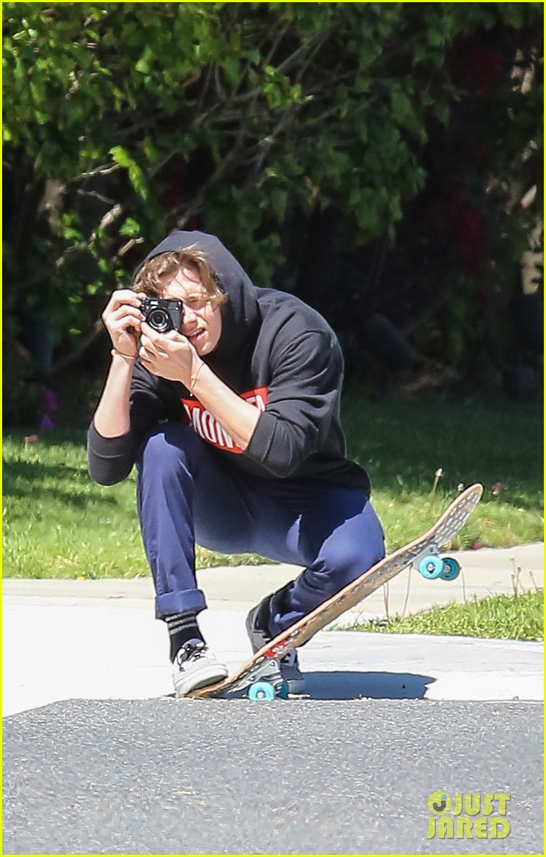Romeo & Cruz Beckham Sit Court Side at the Lakers! | Photo 951515 ...