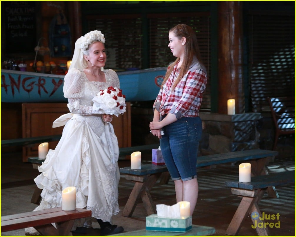Xander & Hazel Get Married on 'Bunk'D'...What?! | Photo 962498 - Photo ...