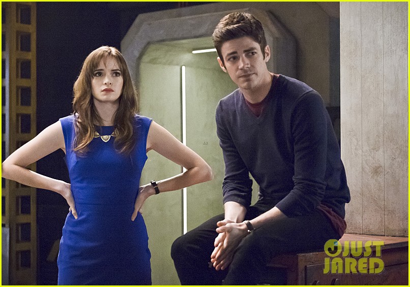 Barry Takes on Zoom on Tonight's 'The Flash' | Photo 958636 - Photo ...
