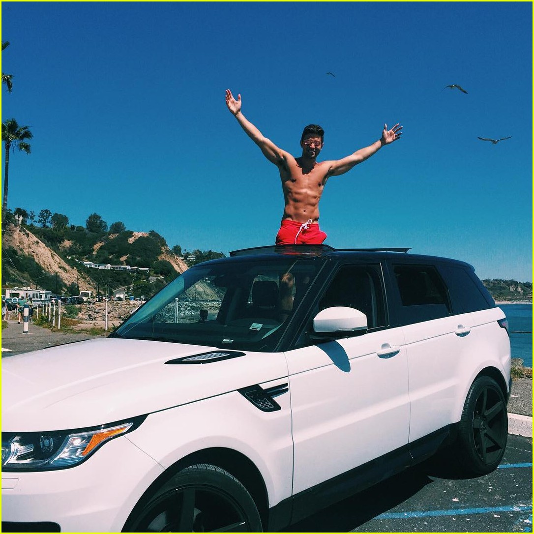 Jake Miller Strips Down In New Instagram Shot | Photo 959702 - Photo ...