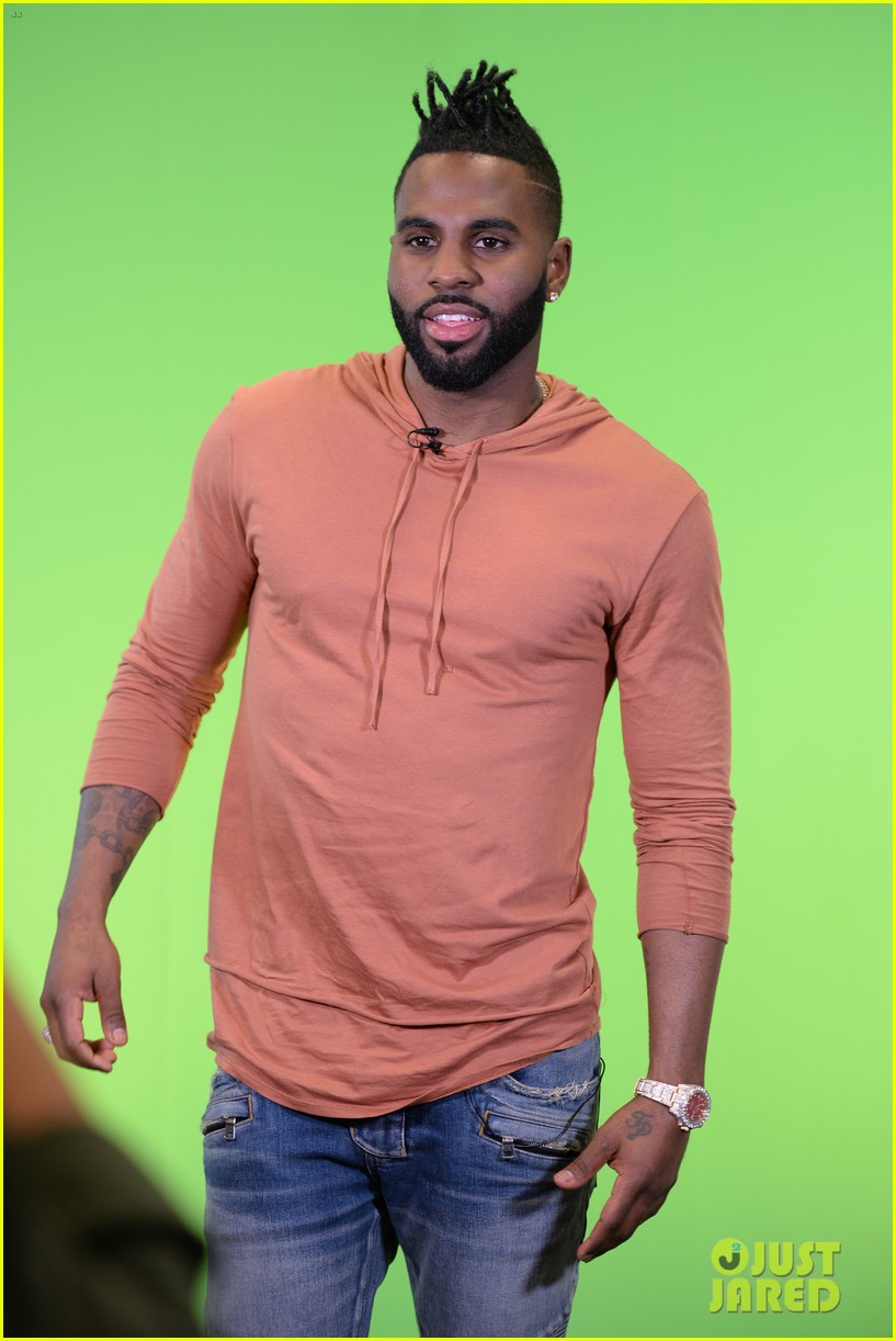 Jason Derulo Rips His Shirt Off During Florida Concert | Photo 962368 ...