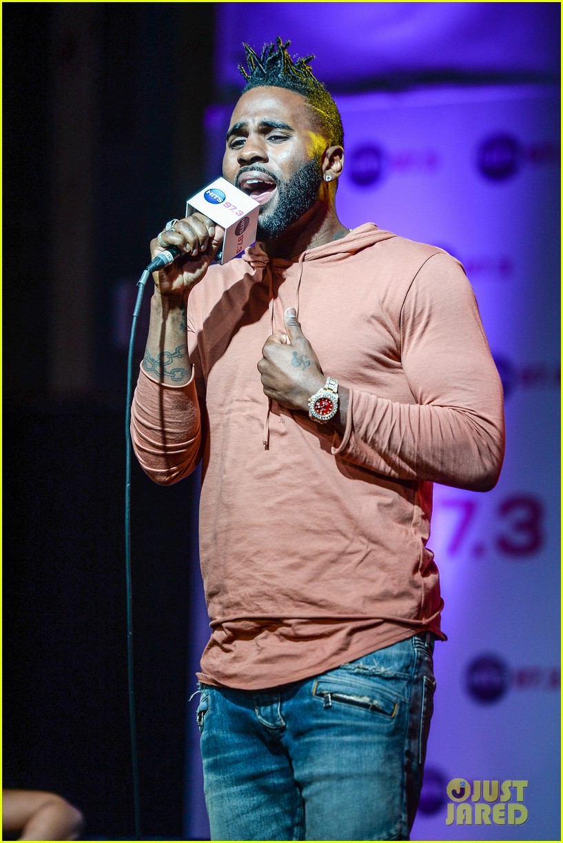 Jason Derulo Rips His Shirt Off During Florida Concert | Photo 962391 ...