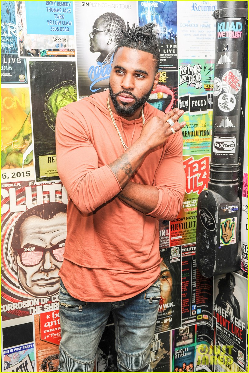 Jason Derulo Rips His Shirt Off During Florida Concert | Photo 962413 ...
