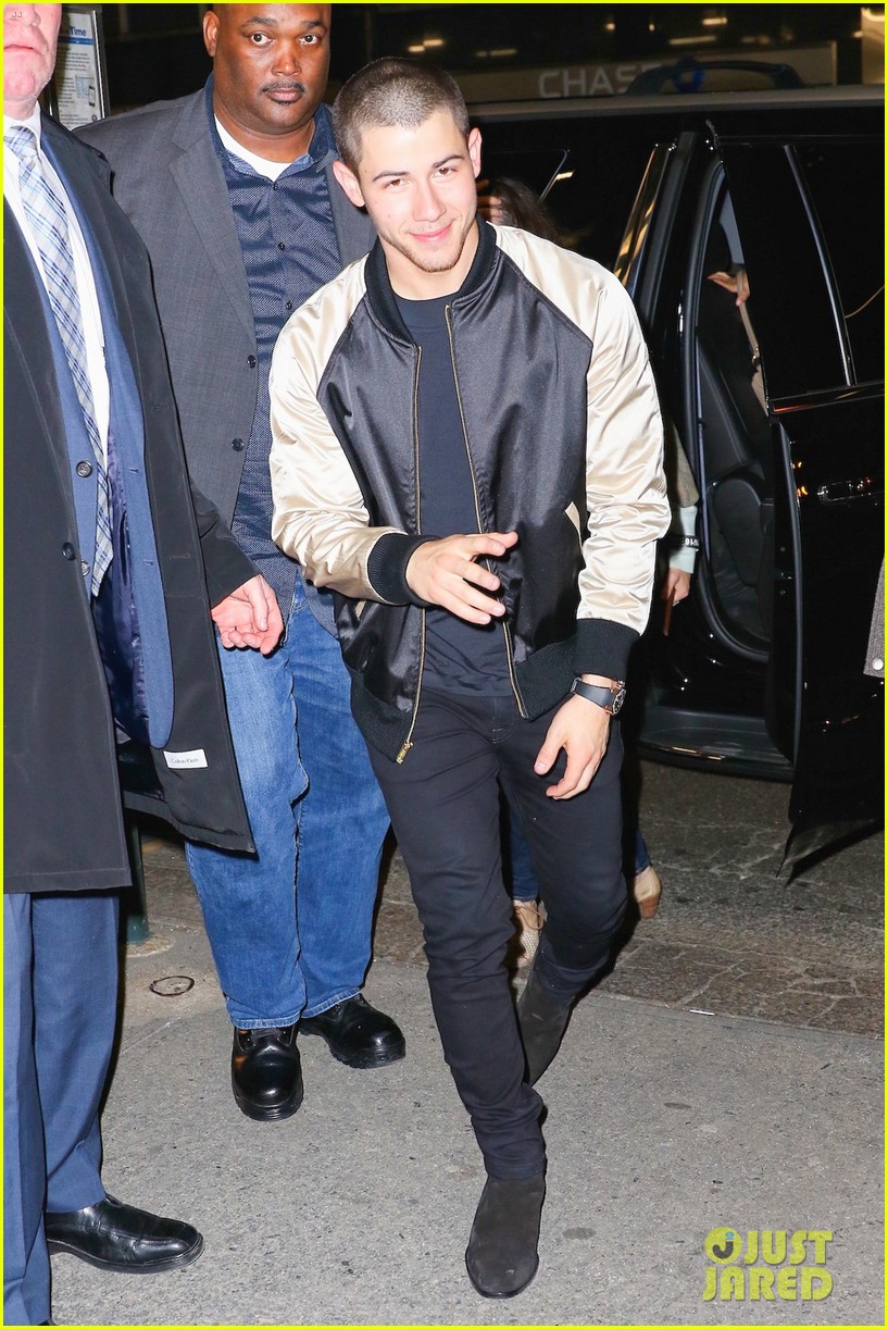 Full Sized Photo of nick jonas saturday night live skit pool boy 12 ...