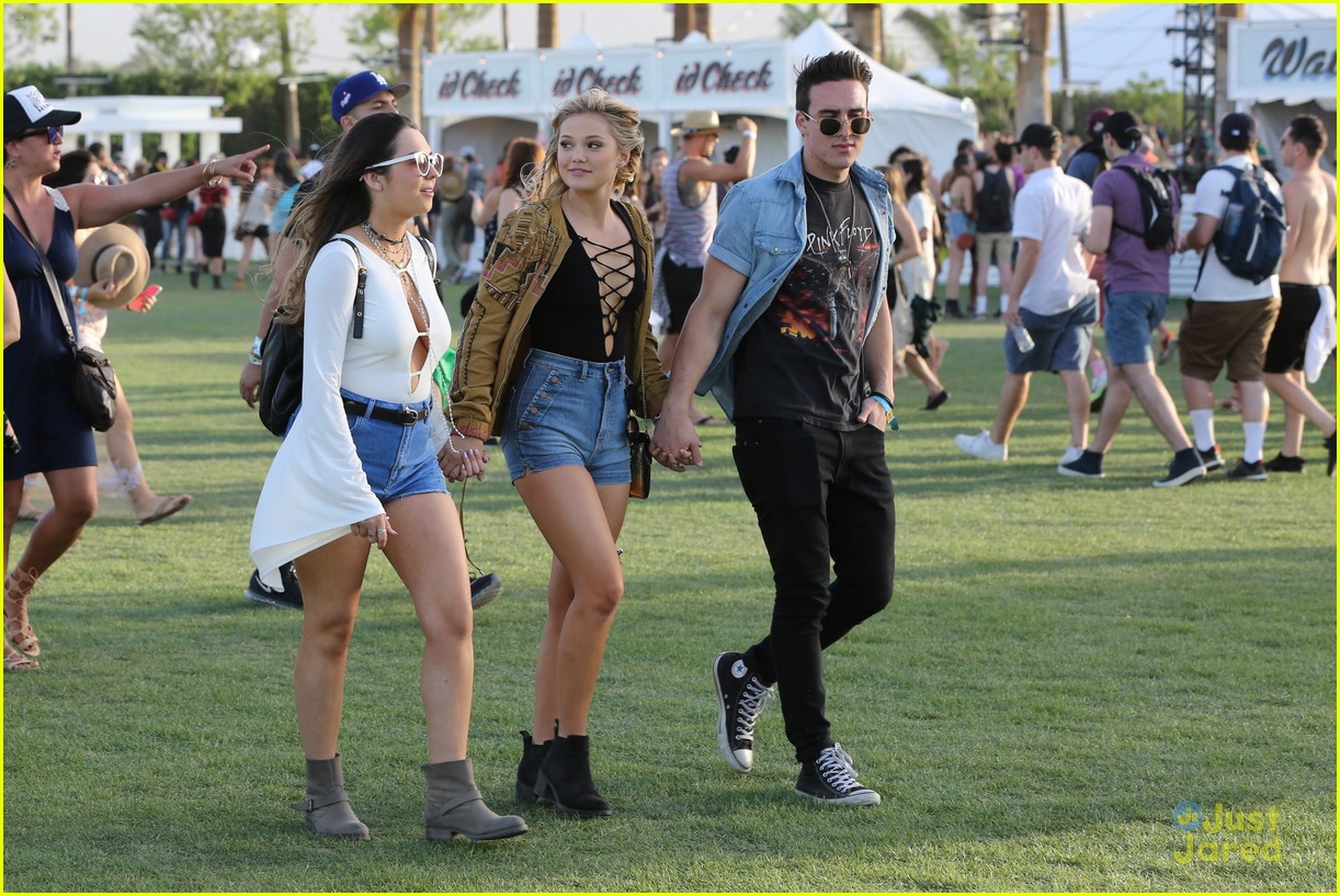 Full Sized Photo of olivia holt ray kearin hug hands coachella 17 ...
