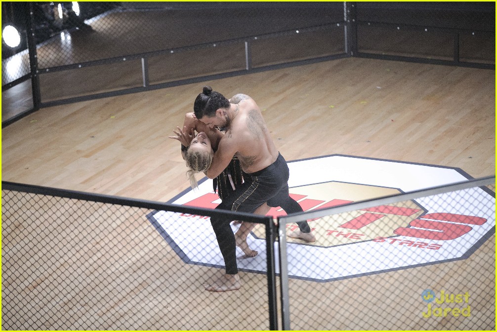 Paige VanZant Opens Up About Dancing With Injured Mark Ballas on DWTS ...
