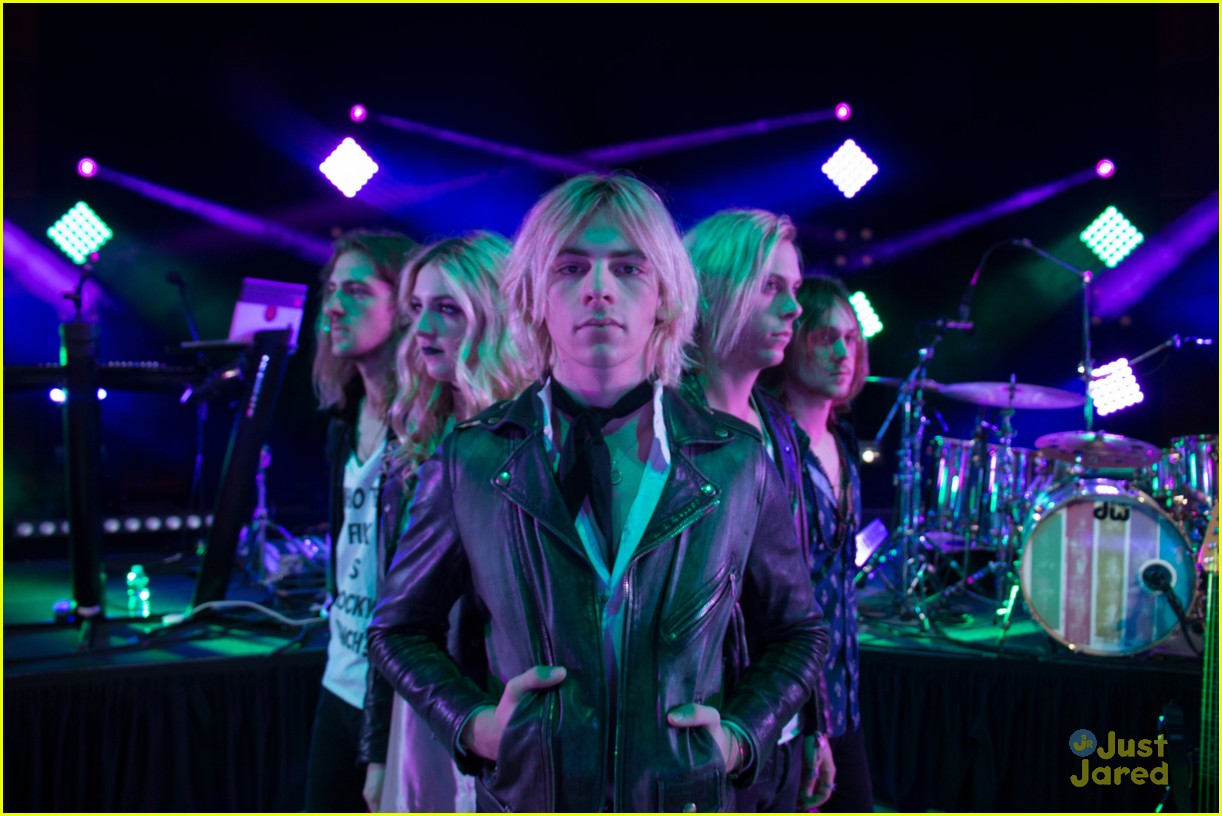 R5 Debut New Tour Video; Plus Brand New Band Pics! | Photo 959995 ...