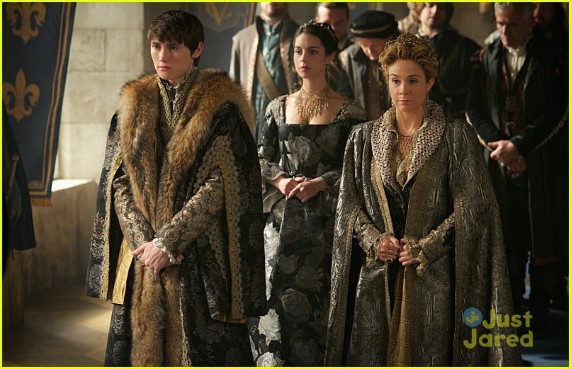 Charles Ascends To The French Throne As 'Reign' Returns on The CW ...