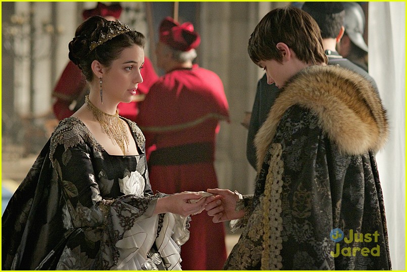 Charles Ascends To The French Throne As 'Reign' Returns on The CW ...