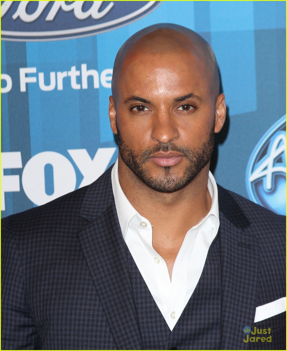 Full Sized Photo of ricky whittle american gods cast idol finale 03 ...