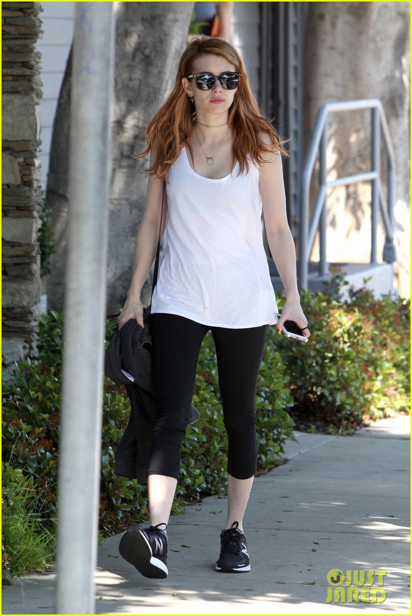 Emma Roberts Gets In a Monday Morning Workout! | Photo 955158 - Photo ...