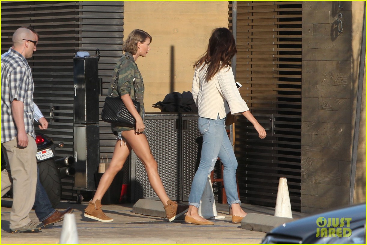 Full Sized Photo of taylor swift joins supermodel pals at nobu 03 ...