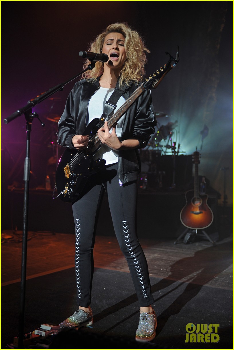 Full Sized Photo of tori kelly filmore miami beach concert 02 | Sound ...