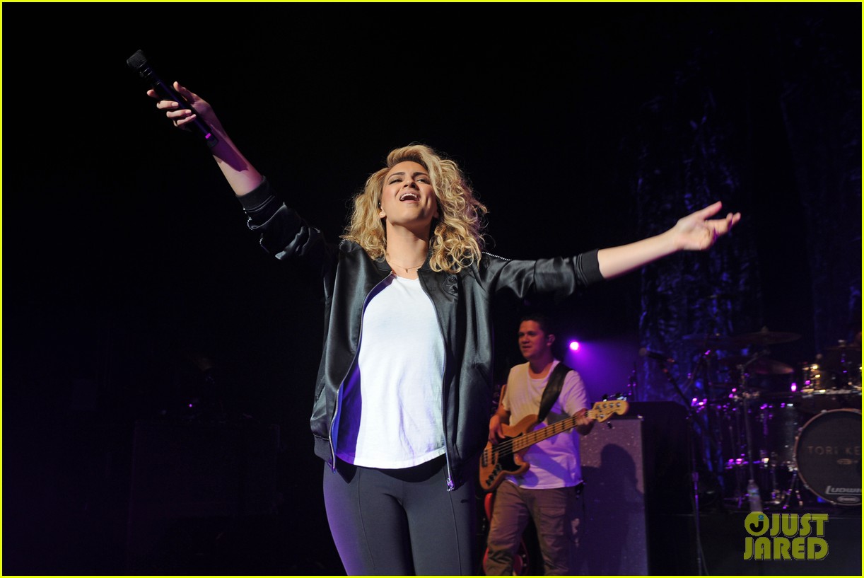 Full Sized Photo of tori kelly filmore miami beach concert 06 | Sound ...
