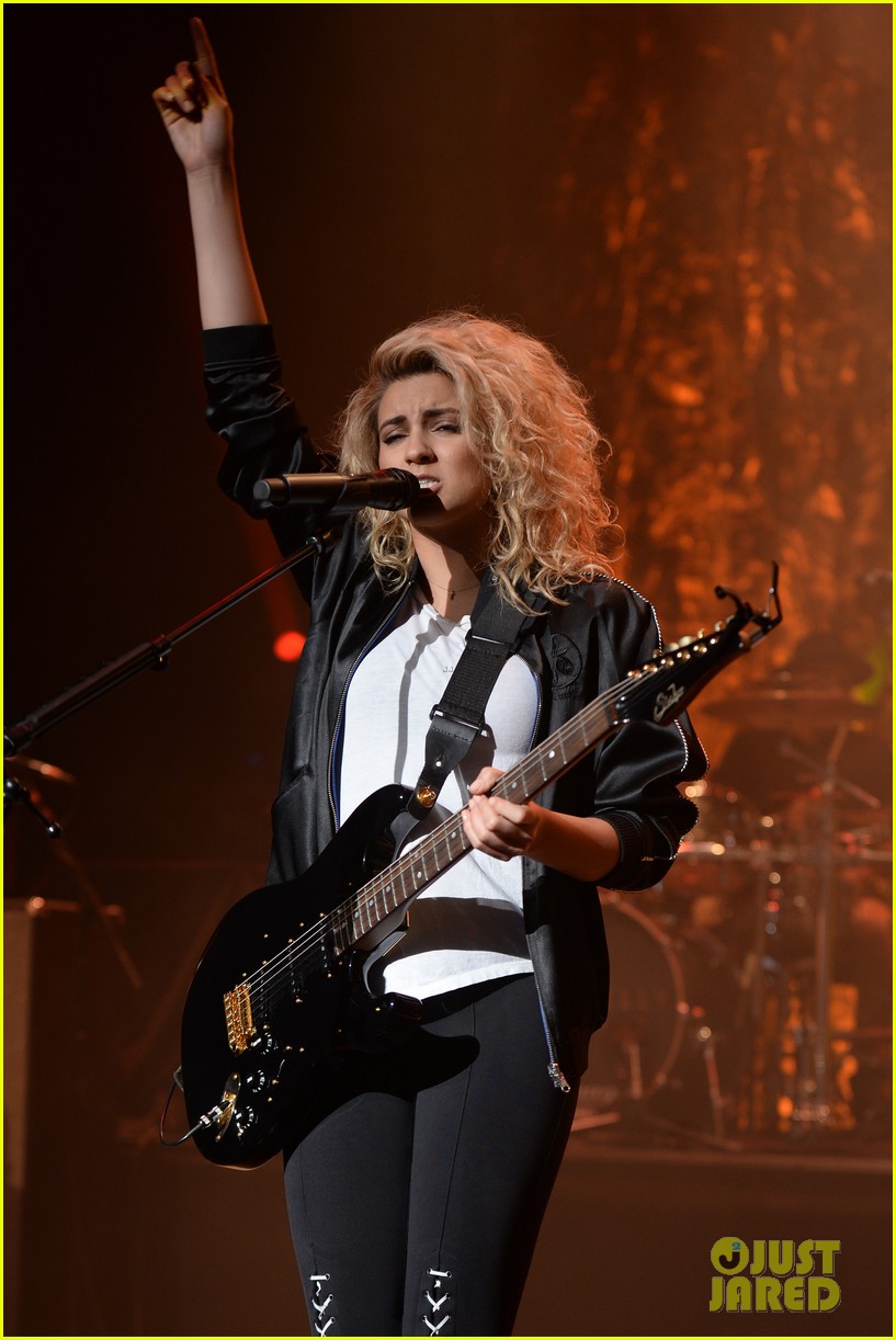Full Sized Photo of tori kelly filmore miami beach concert 21 | Sound ...