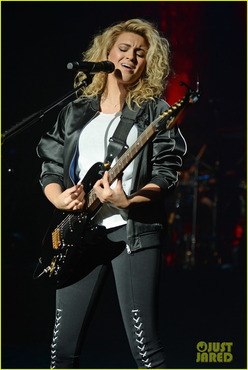 Full Sized Photo of tori kelly filmore miami beach concert 24 | Sound ...