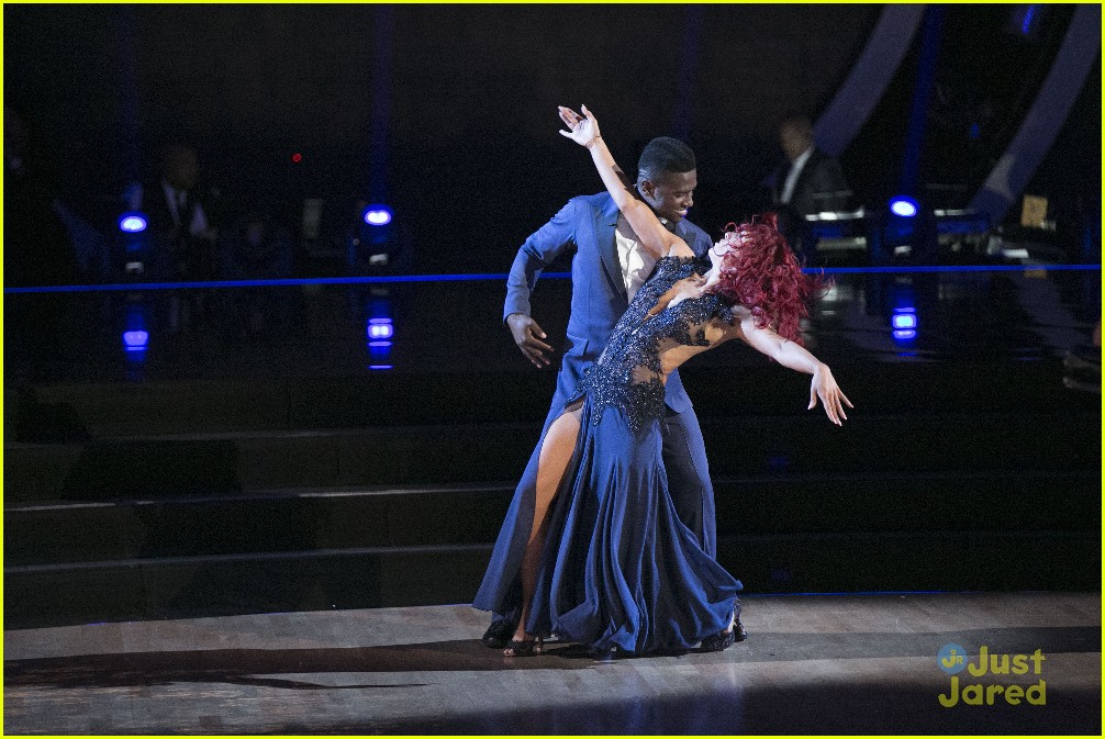Antonio Brown & Paige VanZant Ruled 'Dancing With The Stars' This Week ...