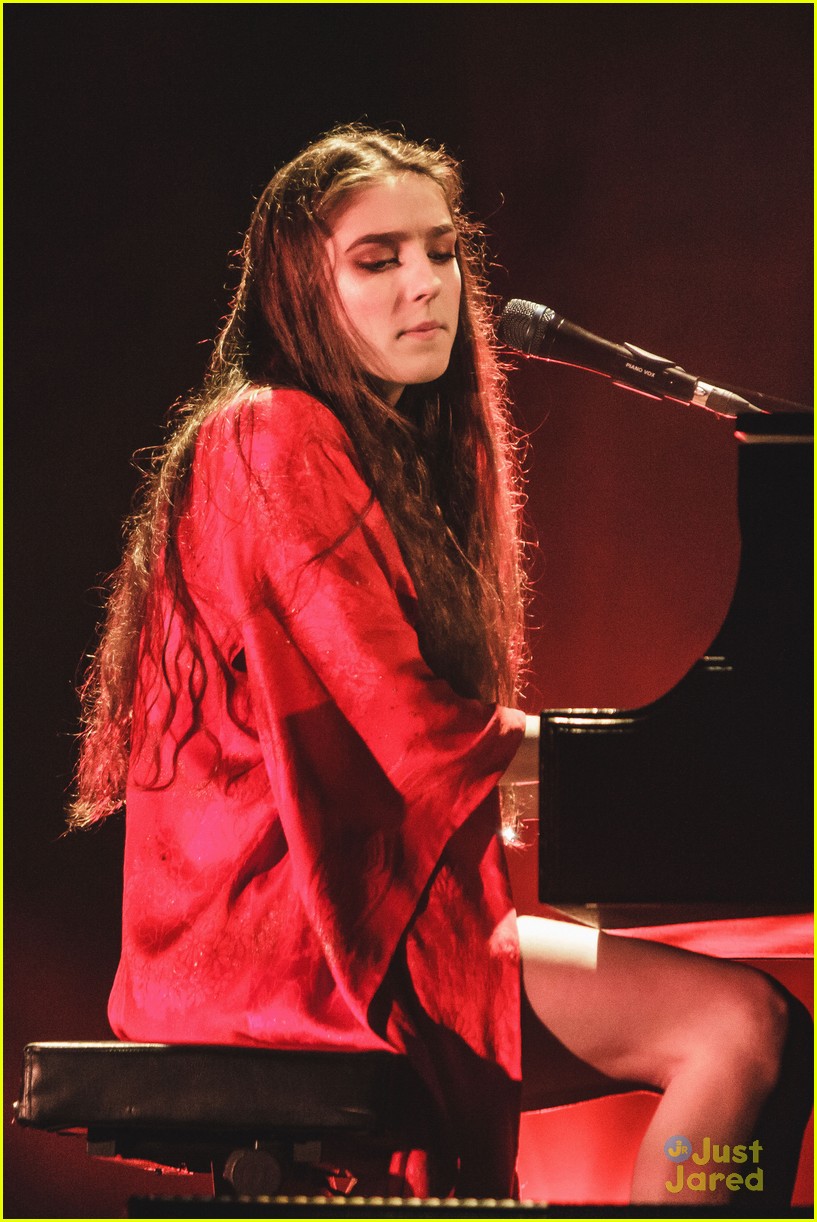 Birdy To Perform at BAFTA TV Awards This Weekend | Photo 966077 - Photo ...