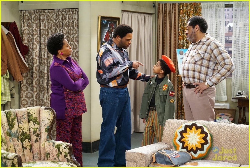 Yara Shahidi & Marcus Scribner Head To The 70s For 'black-ish' Season ...