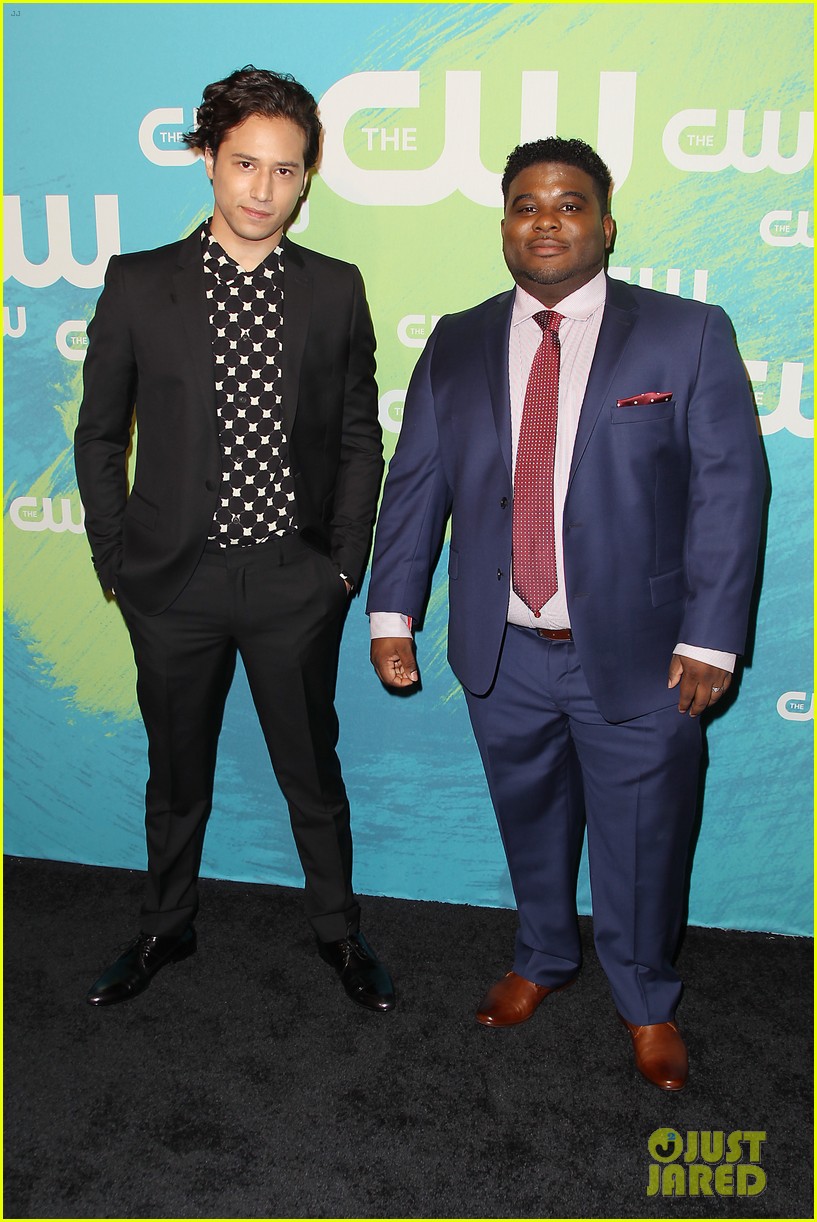 Cole Sprouse Suits Up for CW Upfronts With 'Riverdale' Co-Star KJ Apa ...