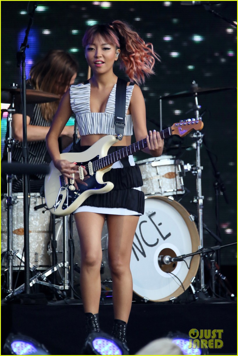 DNCE Rocks Out for Performance on 'Jimmy Kimmel Live!' | Photo 965451 ...