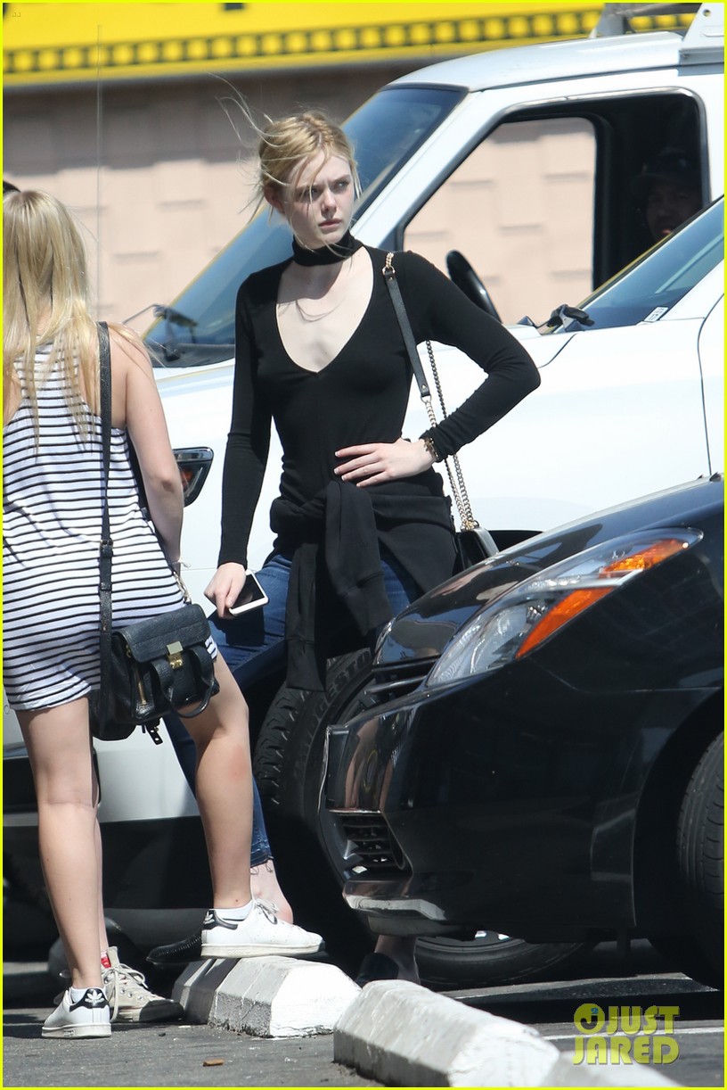 Elle Fanning Enjoys Ice Cream After Finishing Final High School Class ...