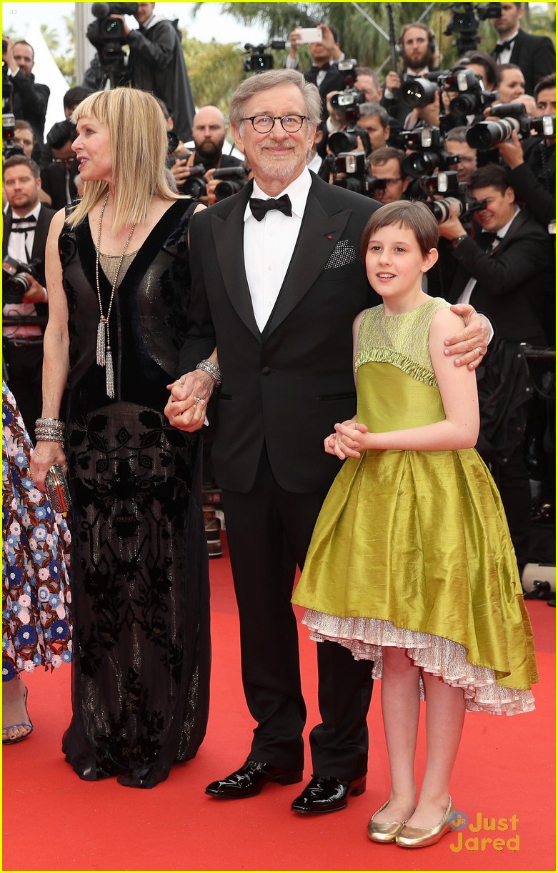 Ruby Barnhill Debuts First Film 'The BFG' In Cannes | Photo 970459 ...