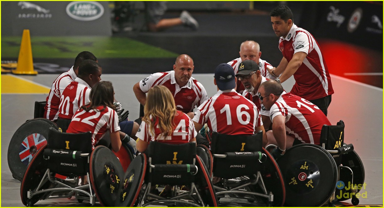 Shawn Johnson & Derek Hough Battle In Jaguar Land Rover Wheelchair ...