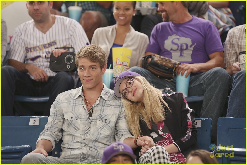 Maddie Should Choose Josh On Liv And Maddie Here Are 5 Reasons Why Photo 966467 Photo
