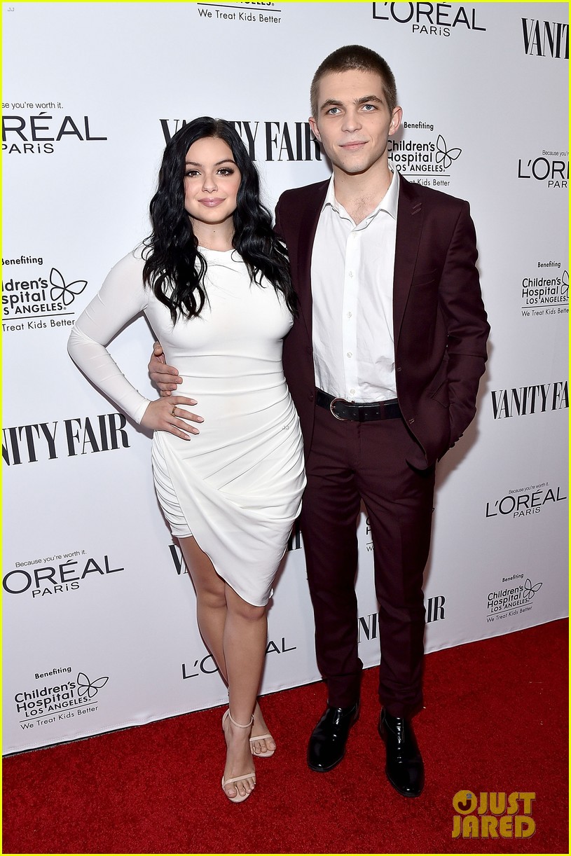 Ariel Winter Says She's Single, Broke Up With Laurent Claude Gaudette ...