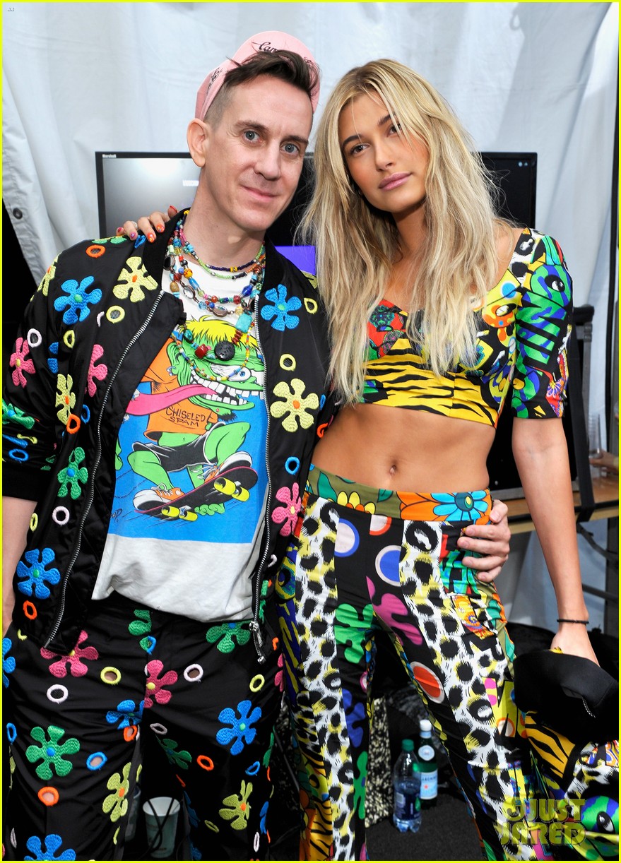 Hailey Baldwin & Jordan Barrett Wear Matching Outfits at Moschino Show ...