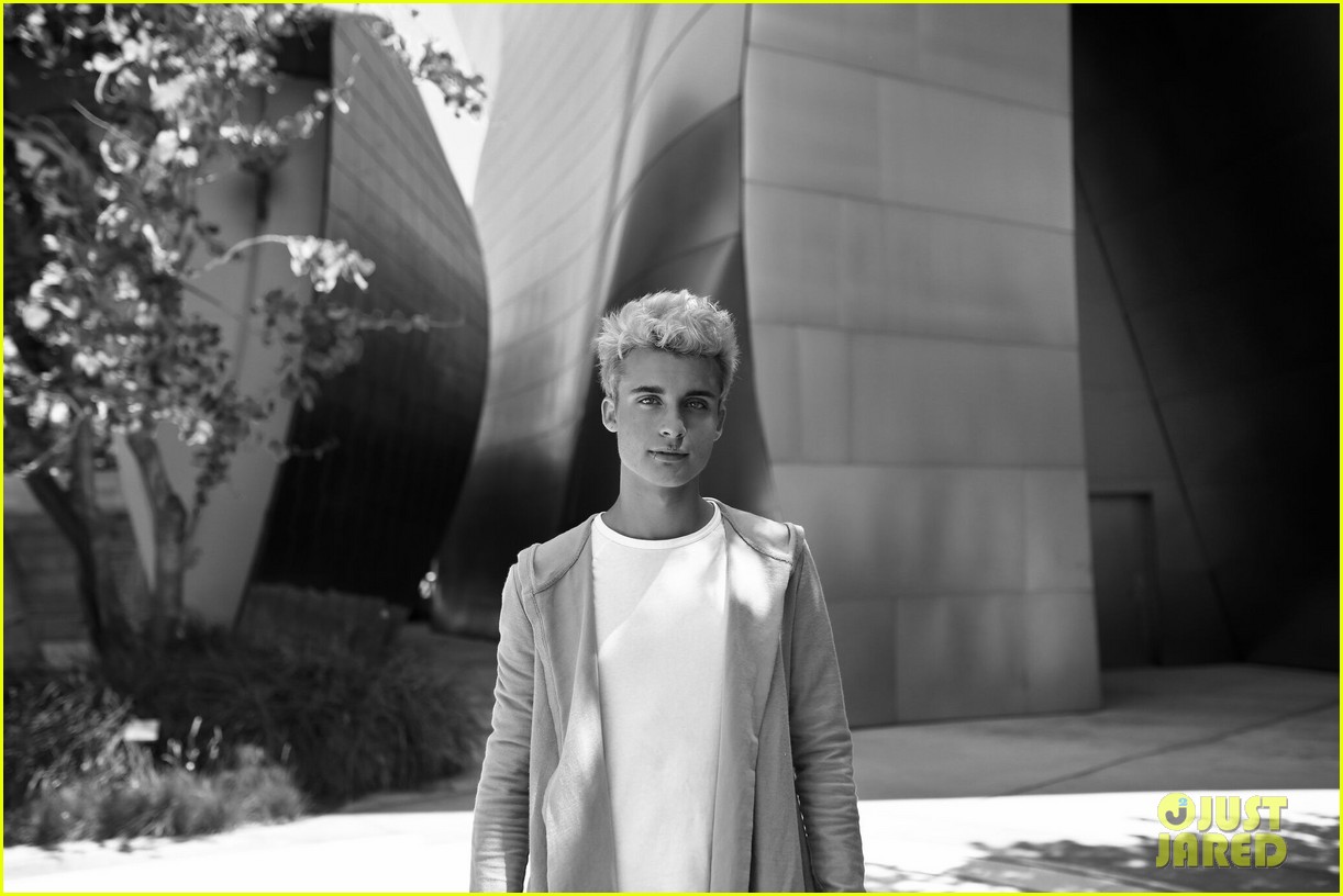 Christian Collins Shares 10 Fun Facts & Previews His New Song 'Amazing ...