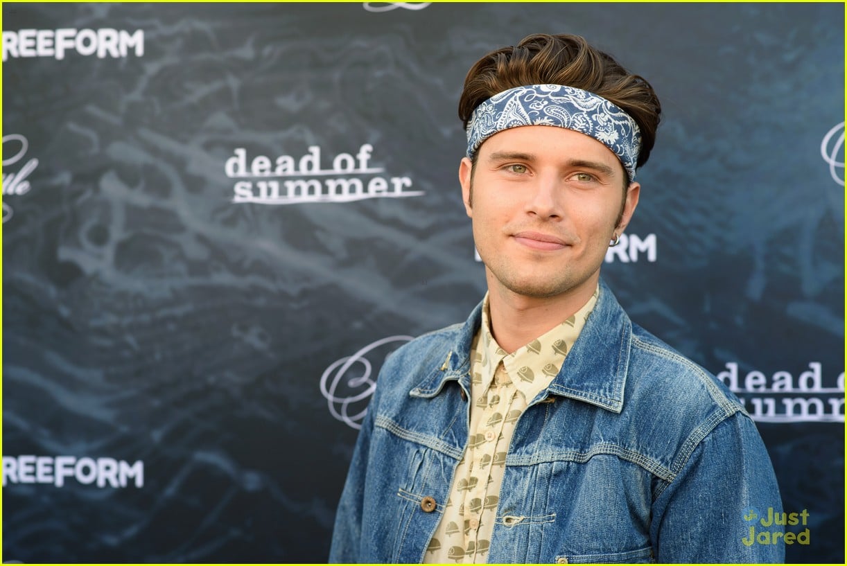 Elizabeth Lail & Zelda Williams Premiere Their New Show 'Dead of Summer ...