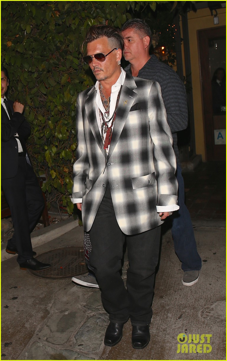Full Sized Photo of johnny depp has family dinner with lily rose 07 ...