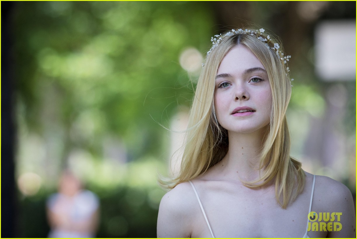 Elle Fanning Is So Stylish for 'Neon Demon' in Rome! | Photo 980729 ...