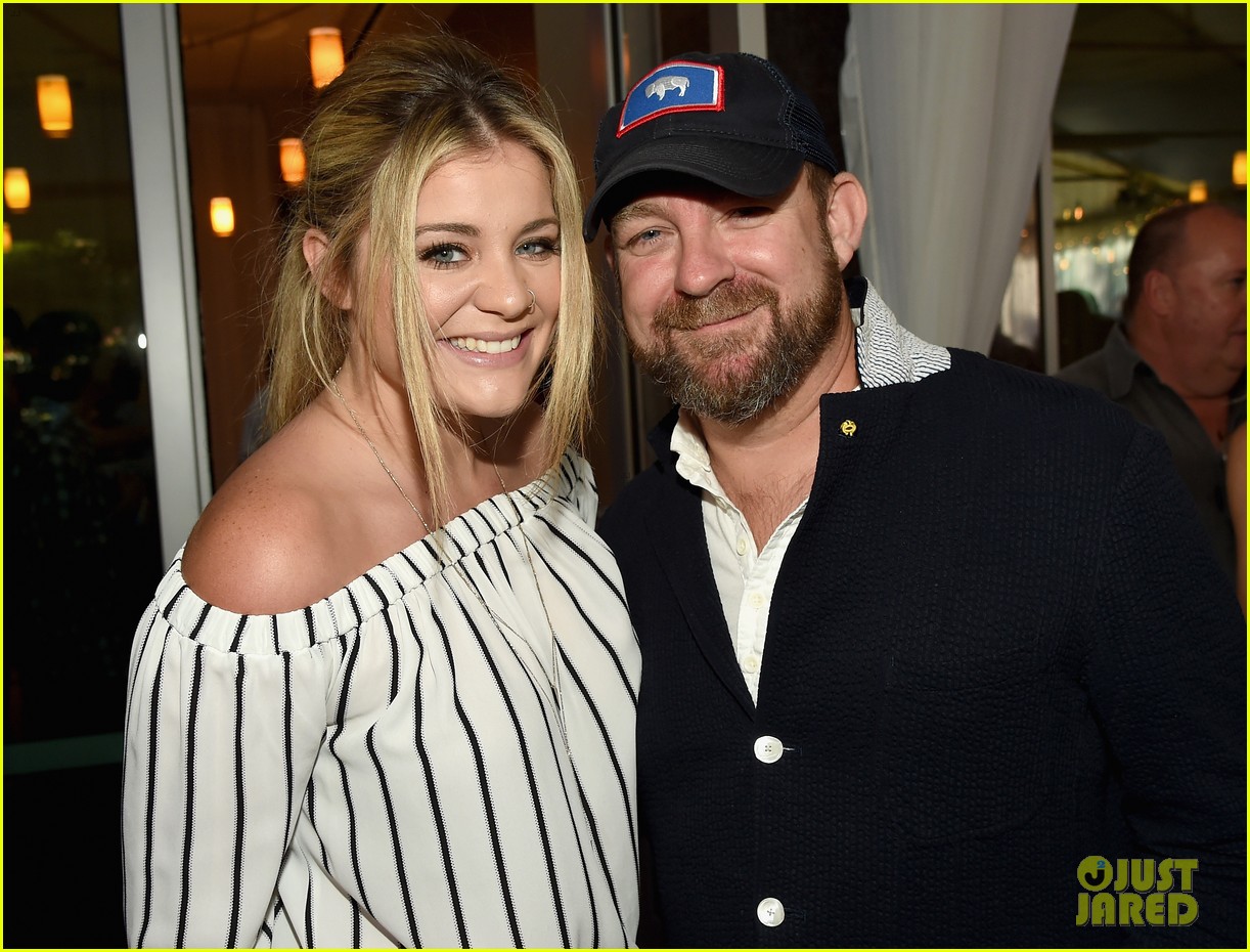 Lauren Alaina Recalls Meeting Muhammad Ali | Photo 980926 - Photo ...