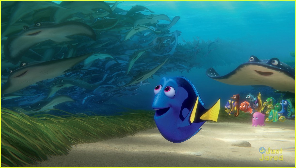The Voices of Nemo Step Out For 'Finding Dory' Premiere in Hollywood ...
