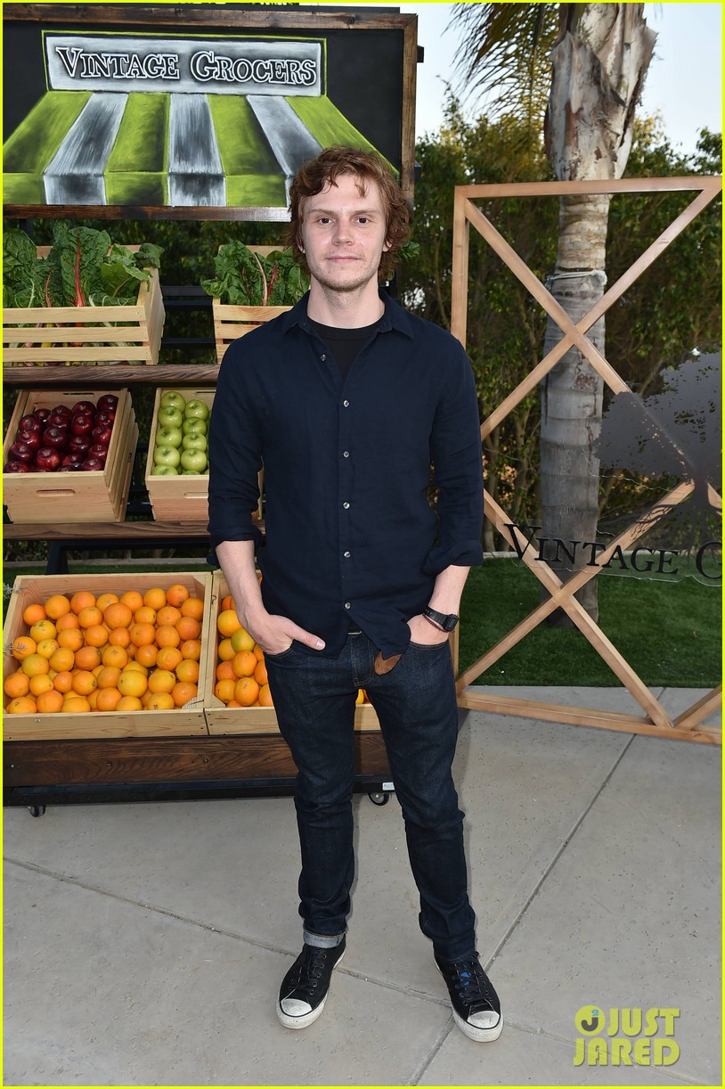 Evan Peters Steps Out for JJ's Malibu Dinner with Vintage Grocers ...