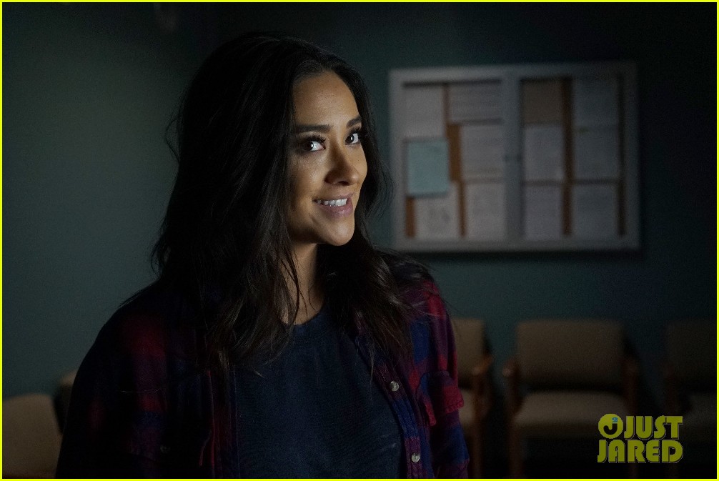 Elliott Becomes Suspect No. 1 on Tonight's 'Pretty Little Liars ...