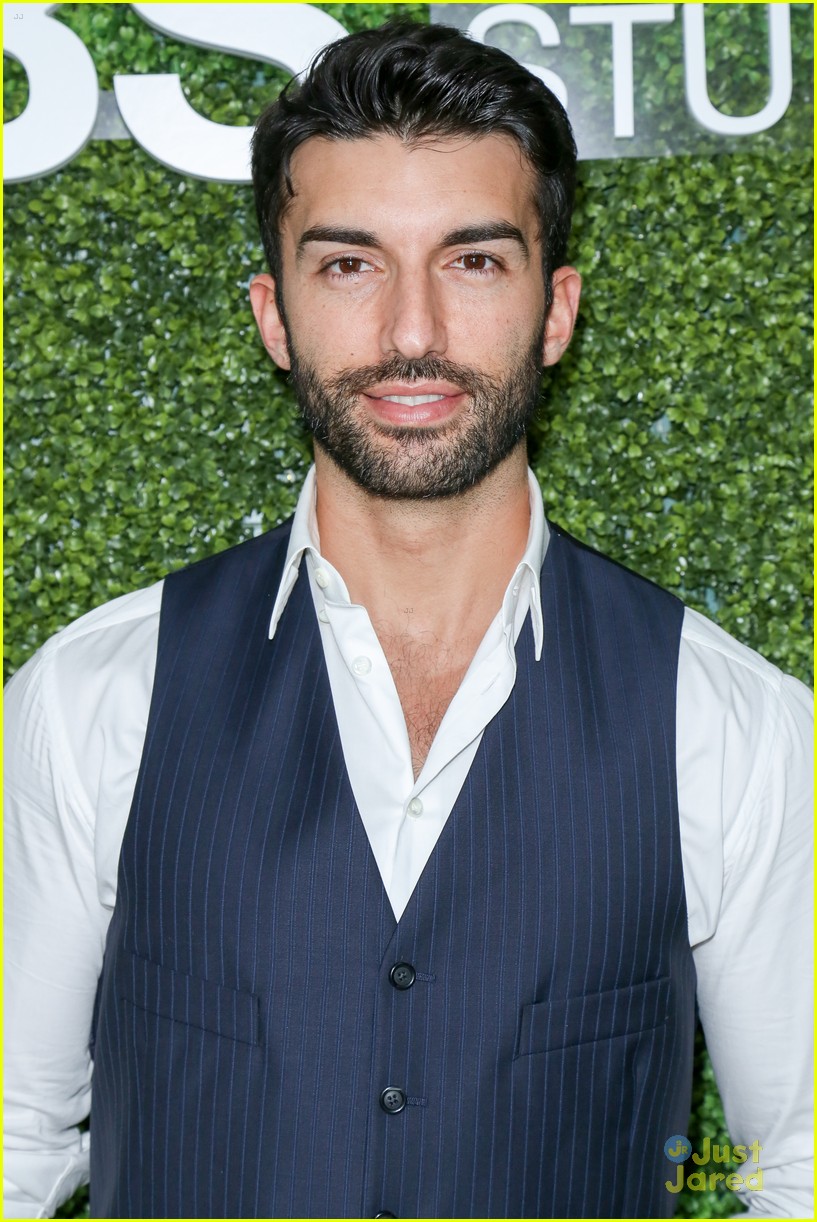 Full Sized Photo of adelaide kane rachel yael justin brett cbs summer ...