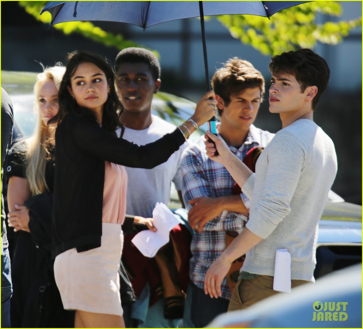 Ross Lynch Skateboards on the 'Status Update' Set With Gregg Sulkin ...