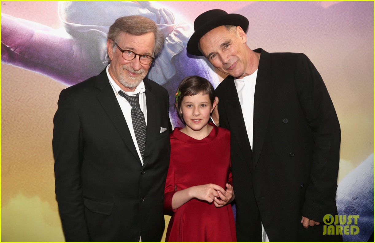 Ruby Barnhill Brings 'The BFG' to Hollywood | Photo 987267 - Photo ...