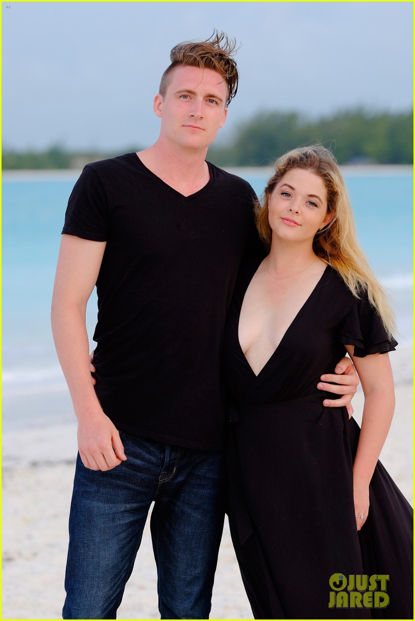 Sasha Pieterse Holds Hands With Fiance Hudson Sheaffer in the Bahamas ...